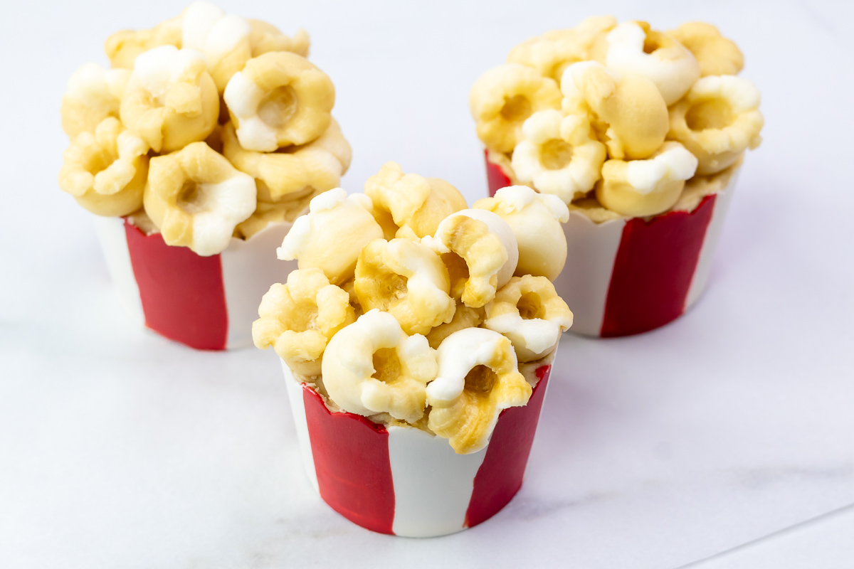 Popcorn Cupcakes with Buttercream Popcorn Tutorial